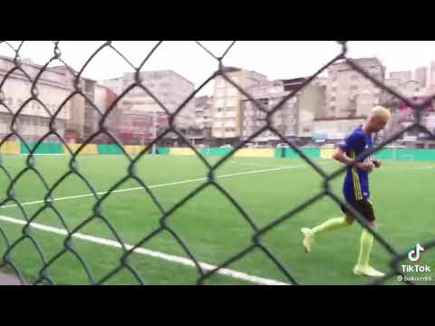 Mesut Özil Antrenman Görüntüleri😂😂😂⚽⚽