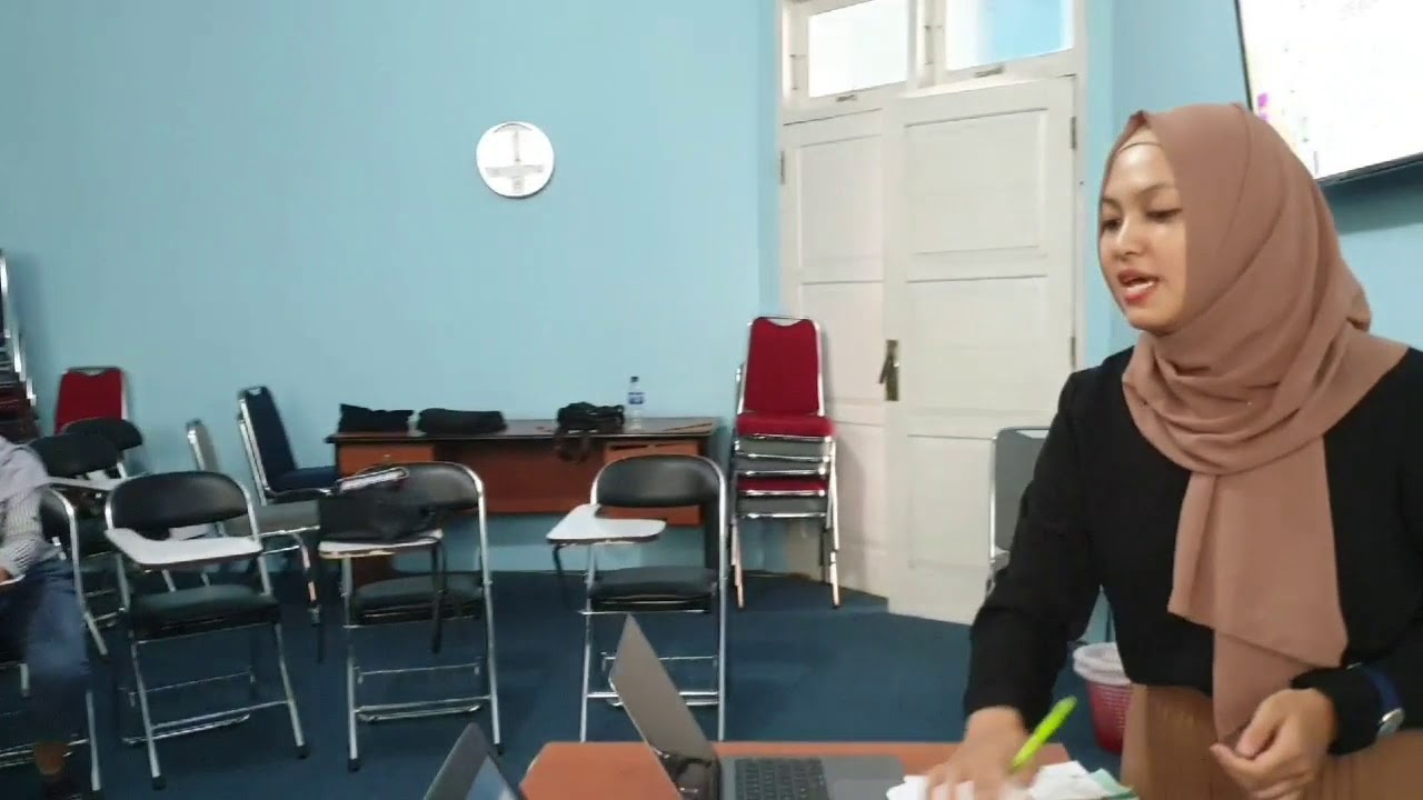 TESOL CLASSROOM MANAGEMENT FOR JUNIOR HIGH SCHOOL STUDENT - YouTube