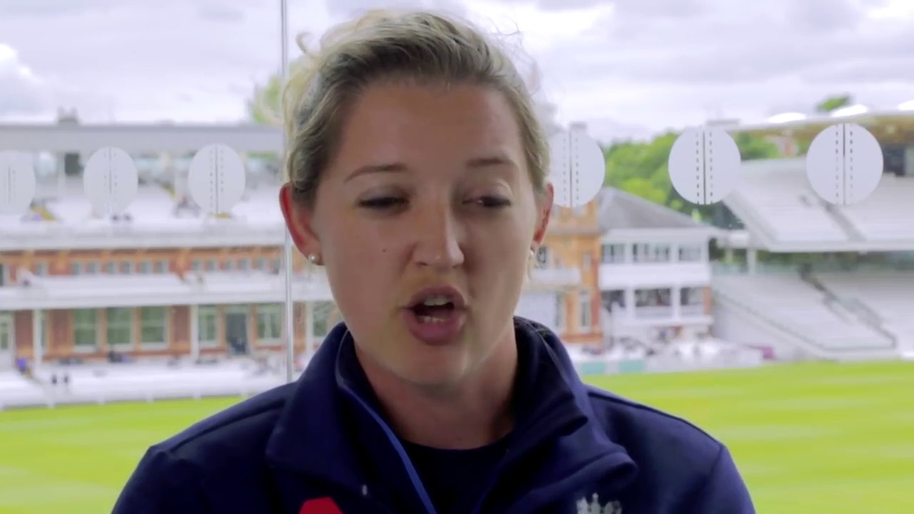 Sarah Taylor On Her Return to Cricket After Anxiety Break - YouTube