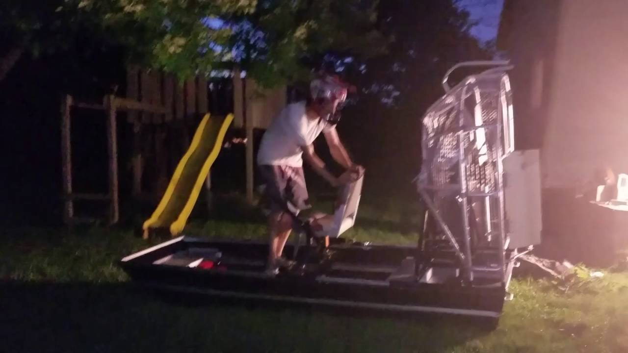 Homemade mini airboat, first start - YouTube