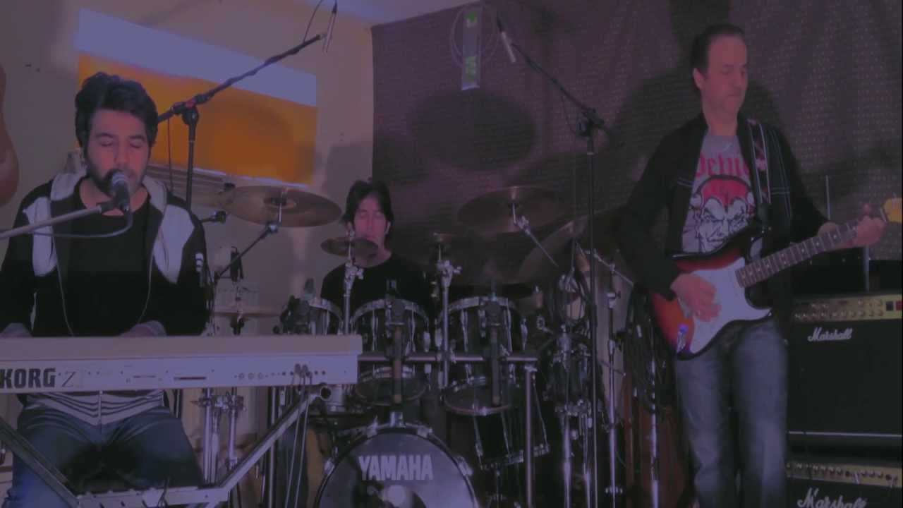 Kurdish Rock/ AWAT afroozi- ARAM TAHA -NIHAD JAMSHER - YouTube