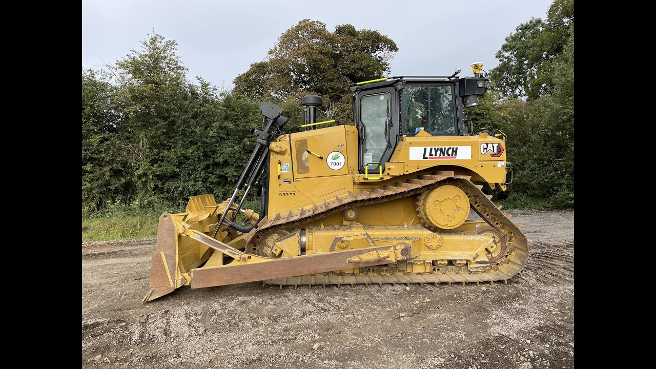 Caterpillar Next Gen D6 Dozer - D6T044 - YouTube