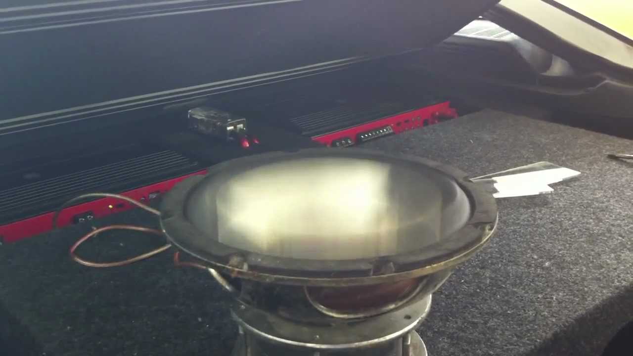 Quemando woofers burning woofers - YouTube