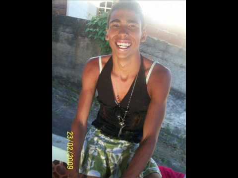 de sainha ela vem