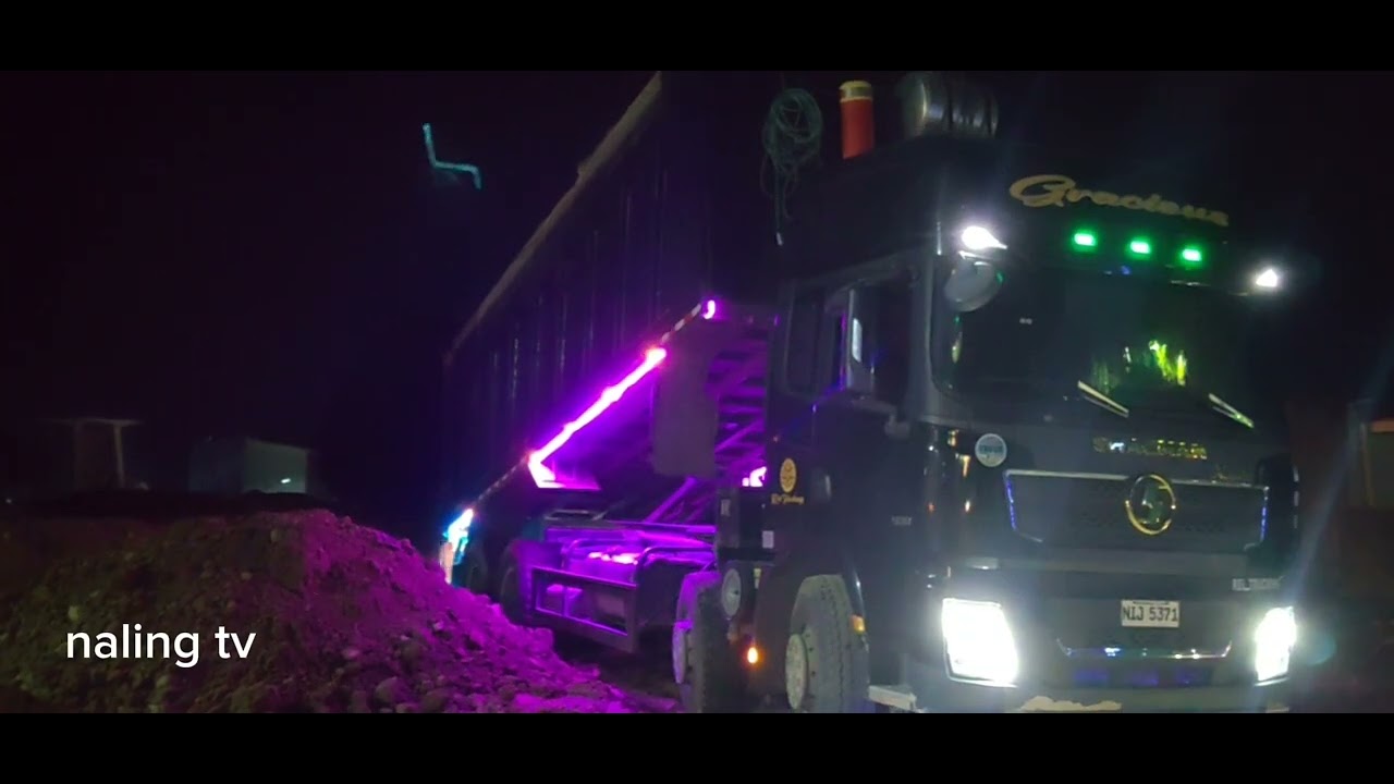 Amazing Long Dump Truck Unload soil... - YouTube