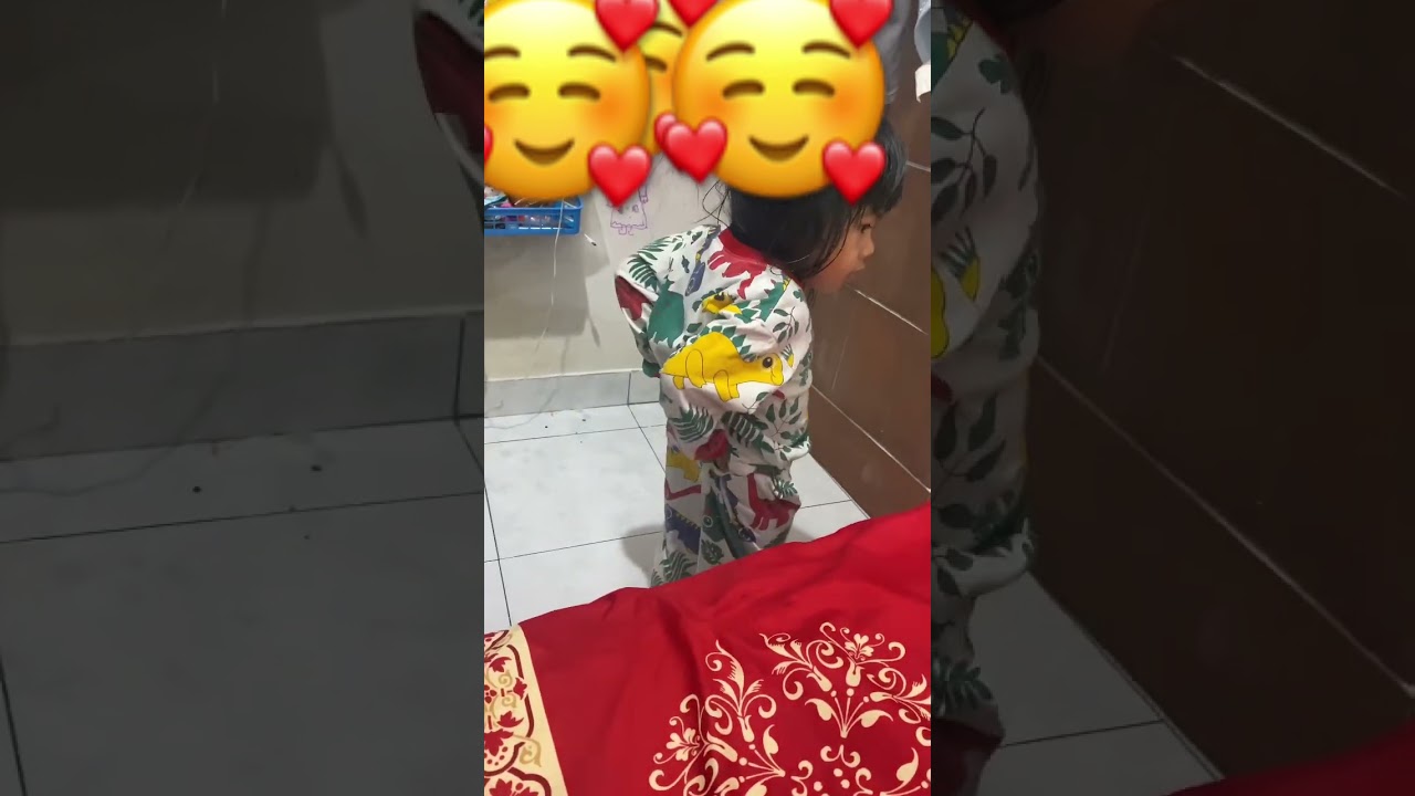 Bocil Belajar mandiri... maunya pakai baju dan celana sendiri 🫶🏻 - YouTube