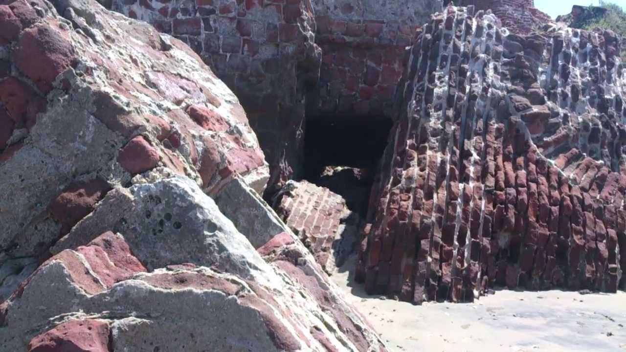 Doric House, Arippu Fort & Mannar Fort - YouTube