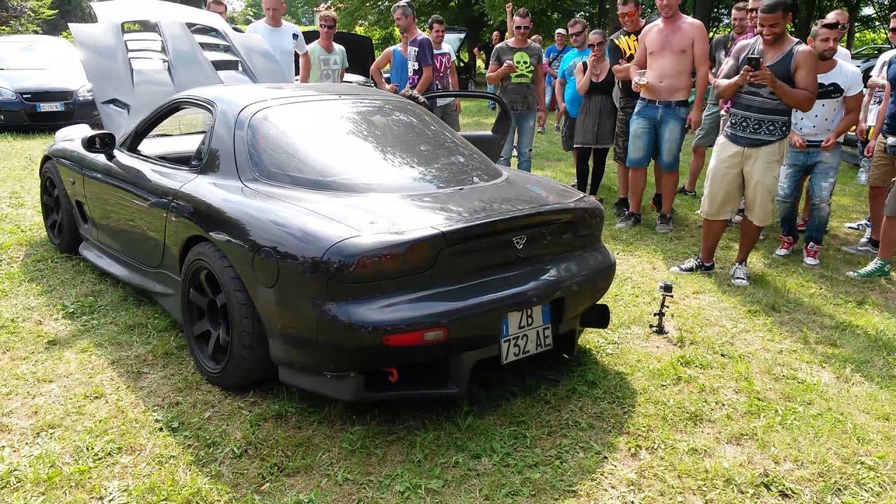 Mazda efiniti rx7 flame thrower VAG fest 3.0 - YouTube