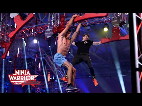 Joel Mattli vs. Kevin Kürbisch: Wer schafft es? | Ninja Warrior Germany Allstars 2021