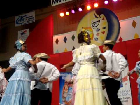 Ballet Folklórico Panamá Internacional. Danzón Cumbia. - YouTube