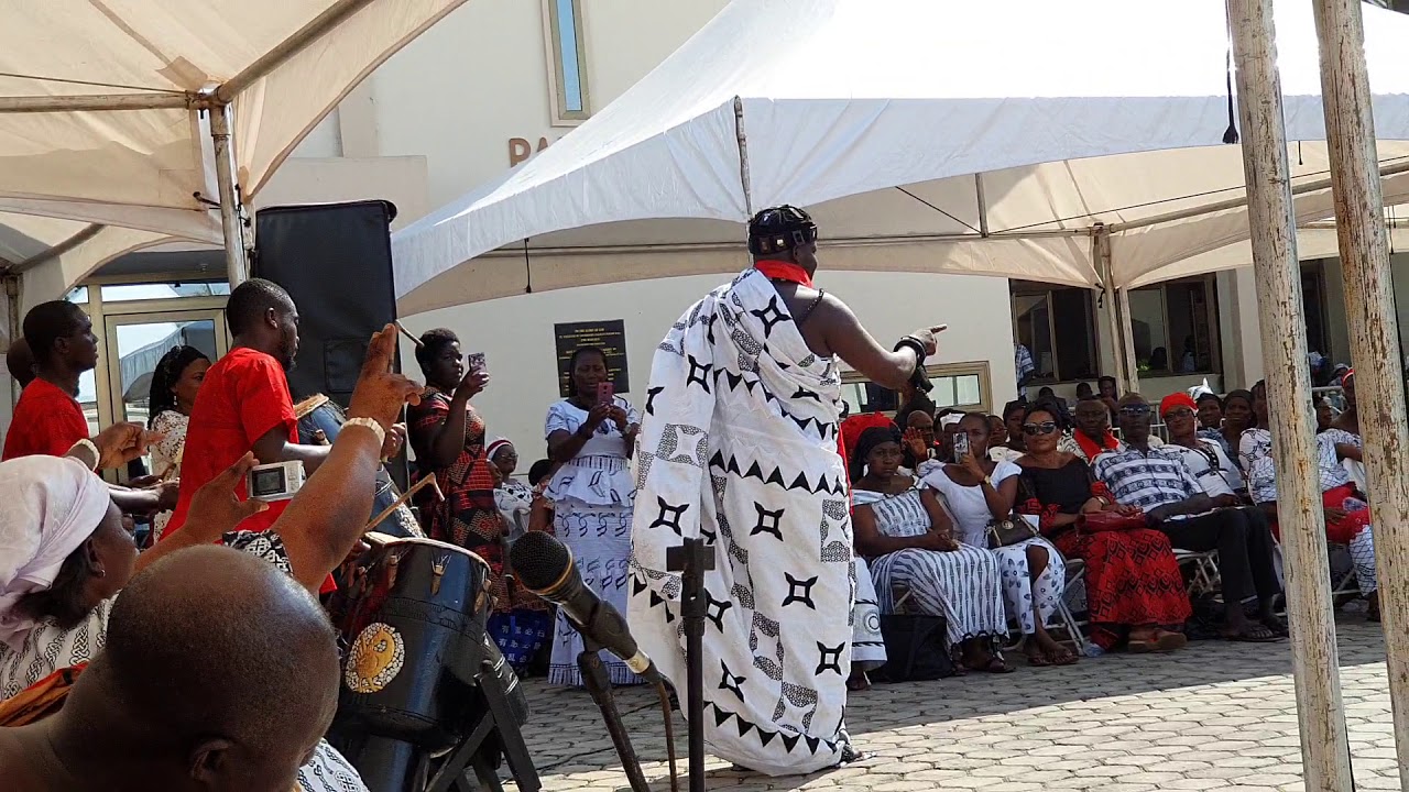 Ga Chiefs dancing Fontomfrom(3) - YouTube