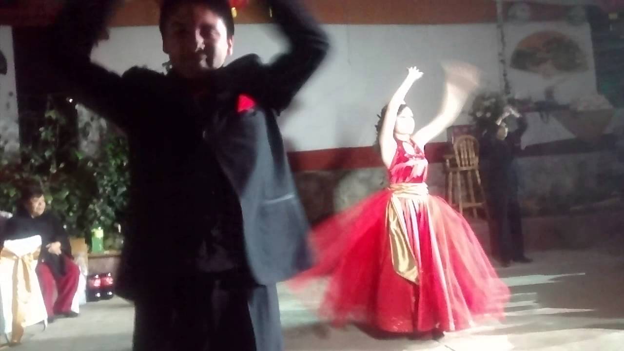 Vals Johann Rutiaga chambelan - YouTube