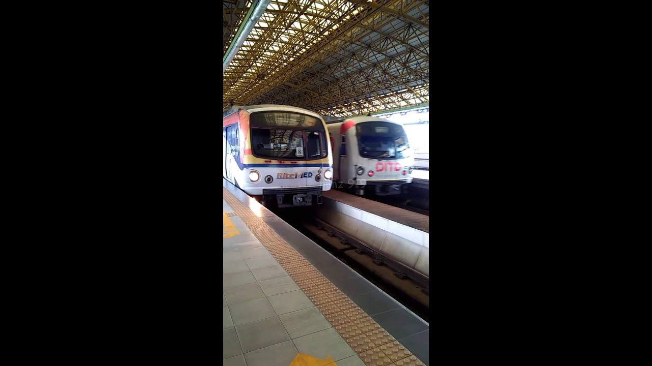 LRT-2/LRTA TS 16 and TS 8 Train Meet at Pureza Station (October 02 ...