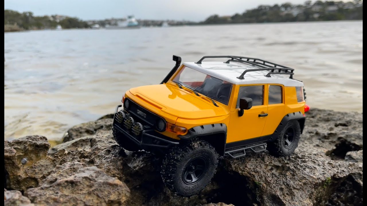 Sunset River Rock Crawling | FMS FJ Cruiser - YouTube