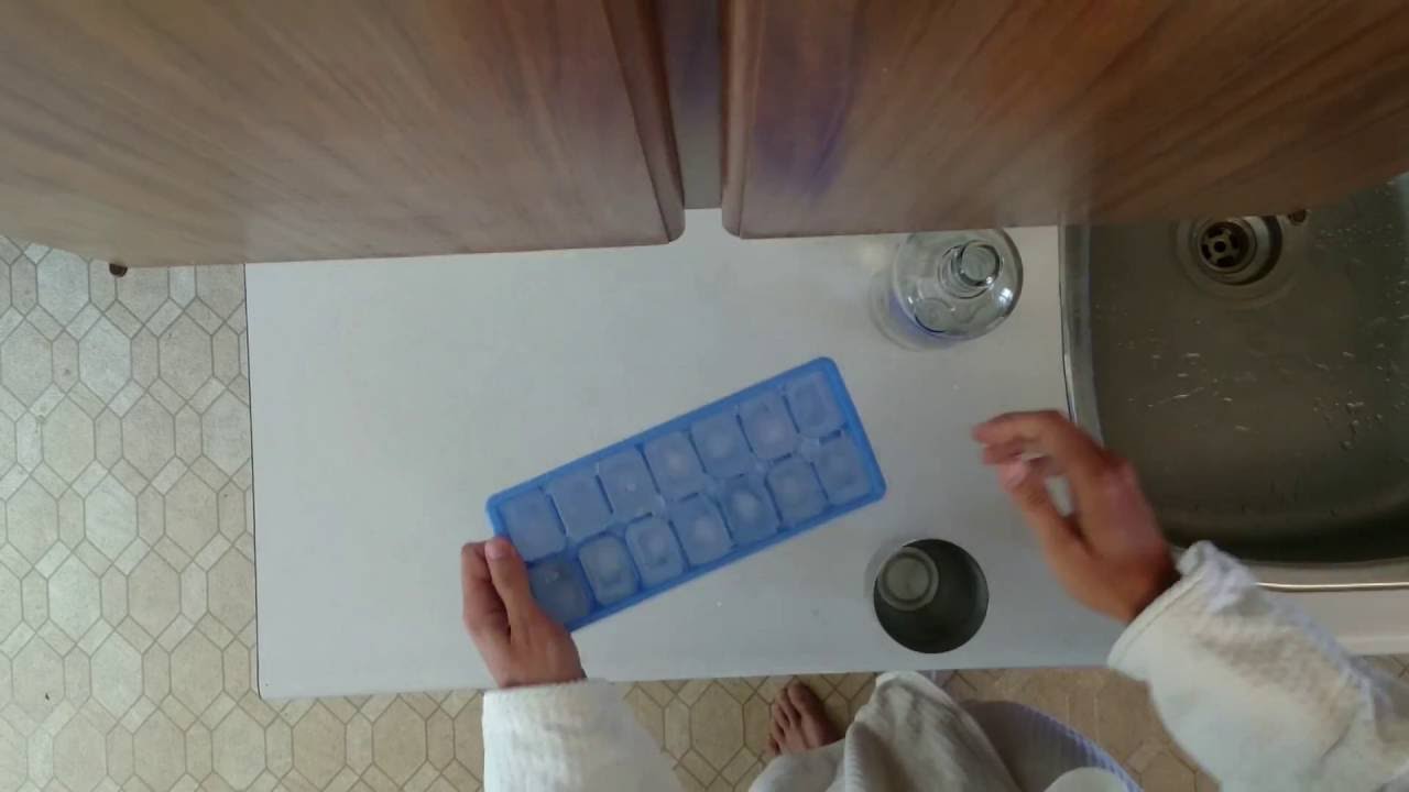 Ice Cube Life Hack - YouTube