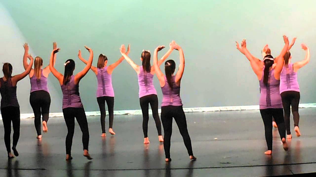 PVHS Intro Dance Class Friday Performance 2 - YouTube