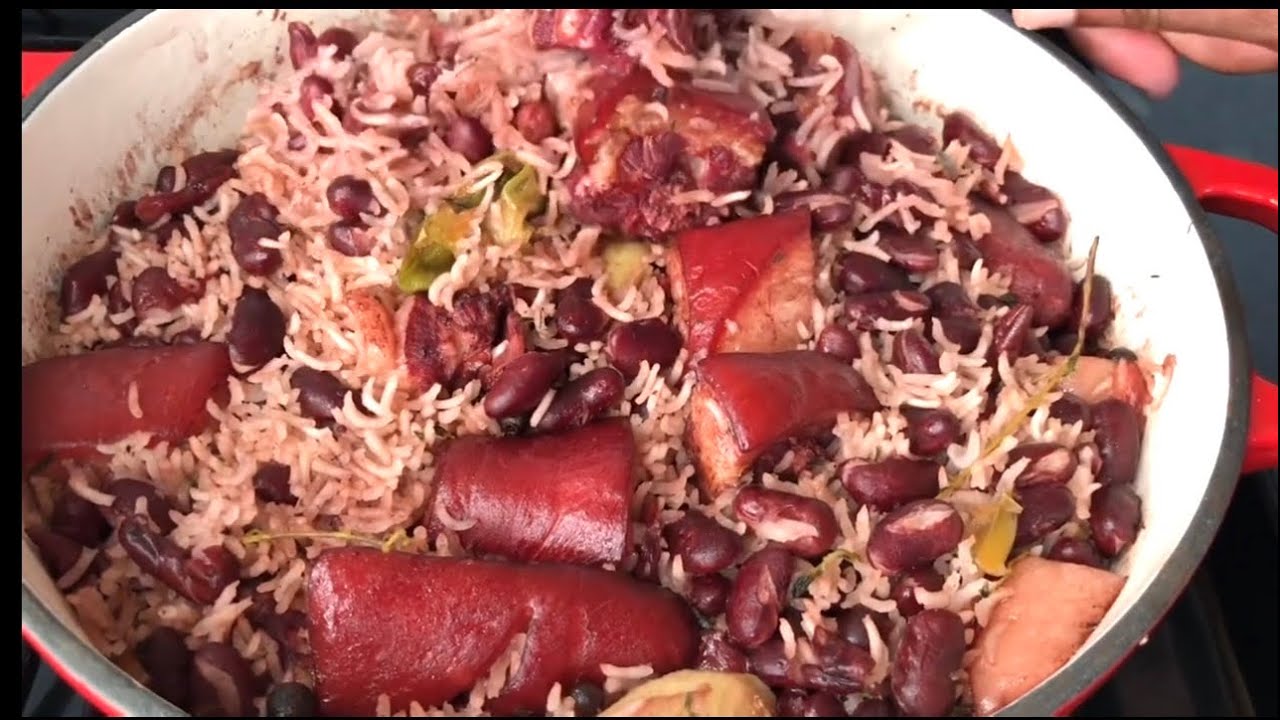 JAMAICAN BAREFOOT RICE AND PEAS / RICE AND PEAS WITH PIGTAIL - YouTube