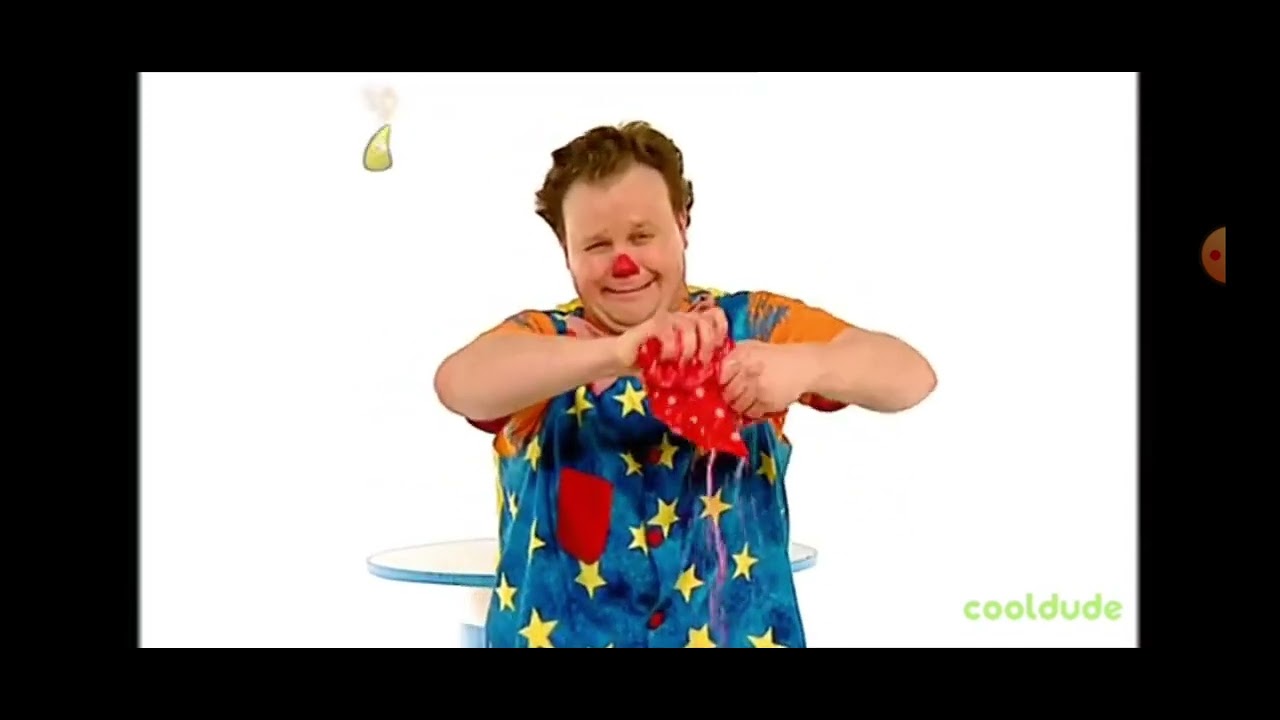 mr tumble crying - YouTube