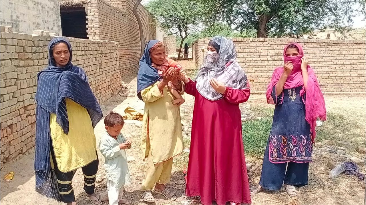 Baji Hum bhot parayshsn thy..ll Aao Madad Karen ll rahe insaniyat ...