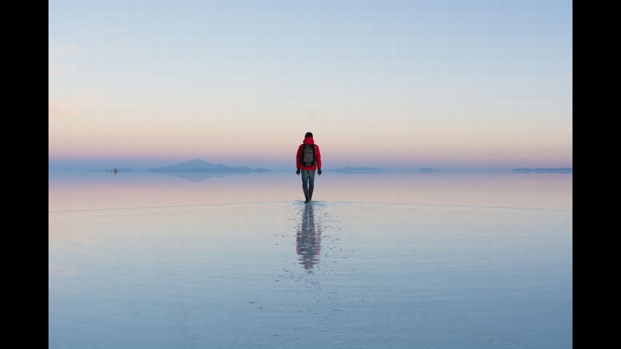Extraordinary picture shows man 'walking on water' - but is everything ...