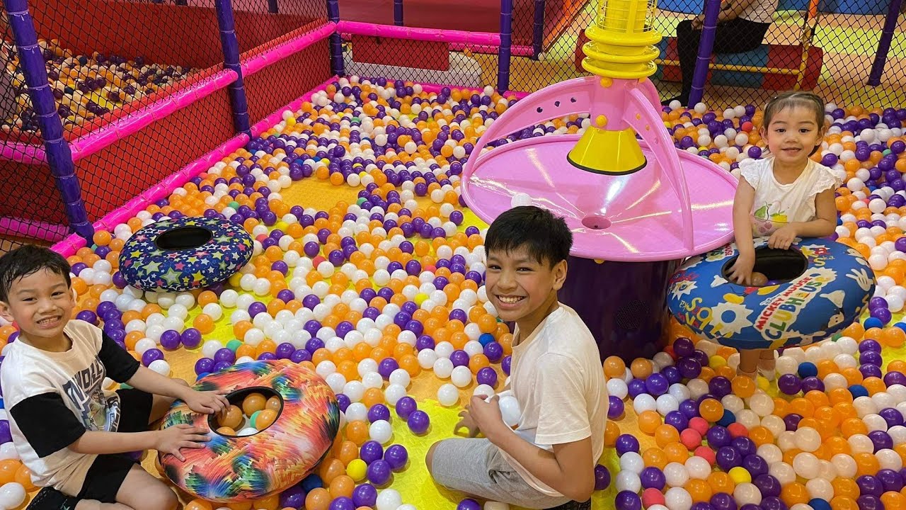 The Matrix Juffair Mall Bahrain - YouTube