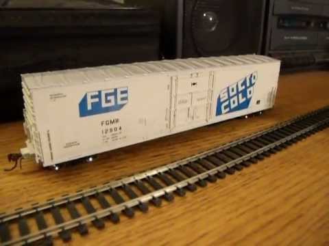 ATHEARN GENESIS REEFER REVIEW "FGE SOLID COLD" W/SOUND - YouTube
