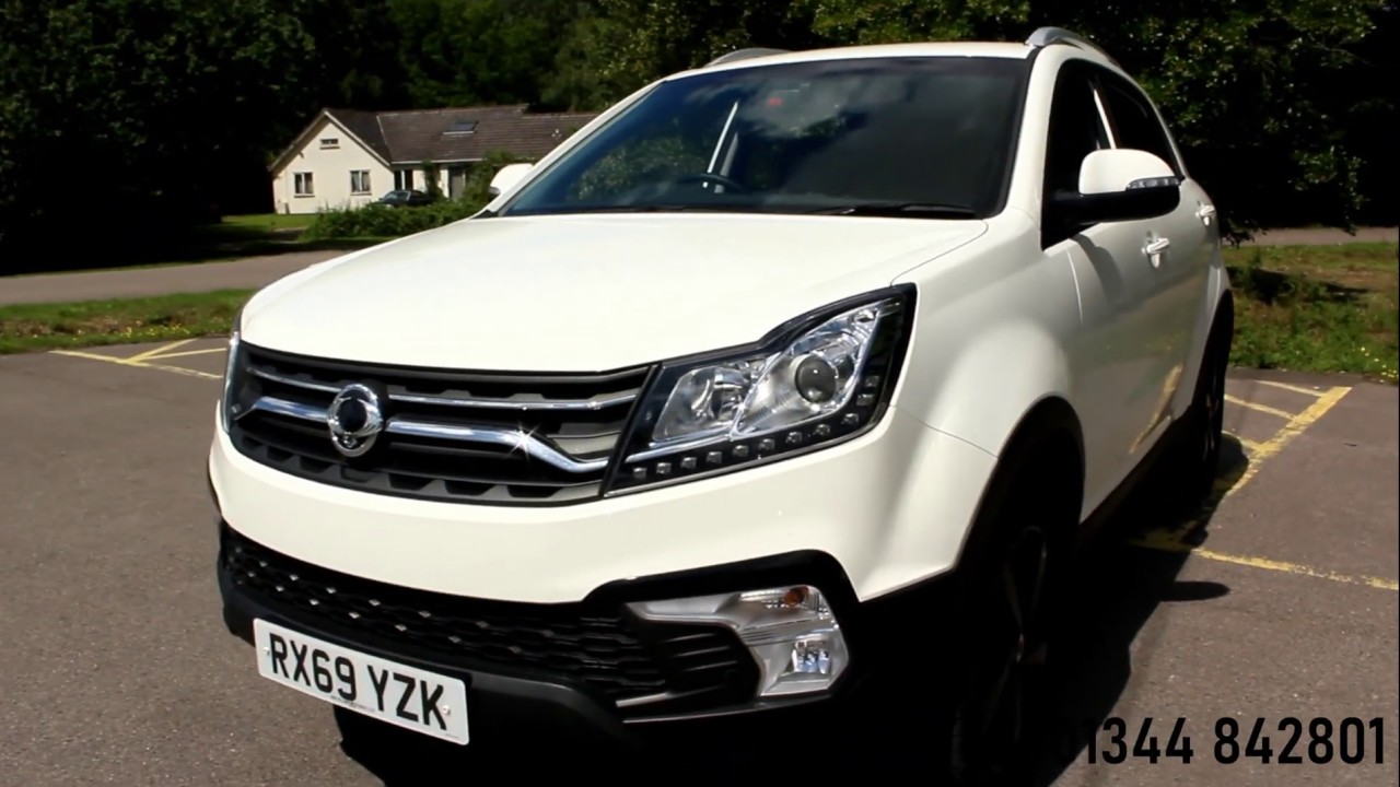 Ssangyong Korando 2.0 LE - YouTube