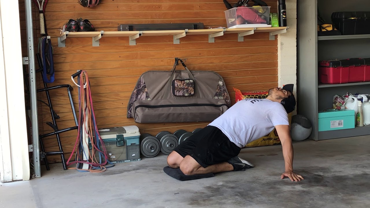 Heel Sit Quad Stretch - YouTube