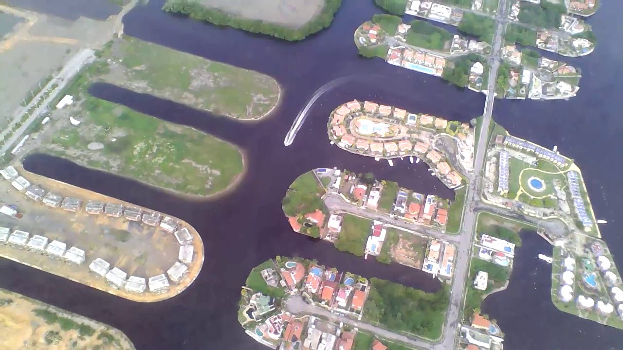 Sobre vuelo en la avioneta sobre Puerto encantado y Ciudad balneario ...