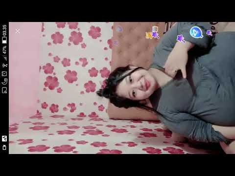 Tante Amel main bigo live juga guys