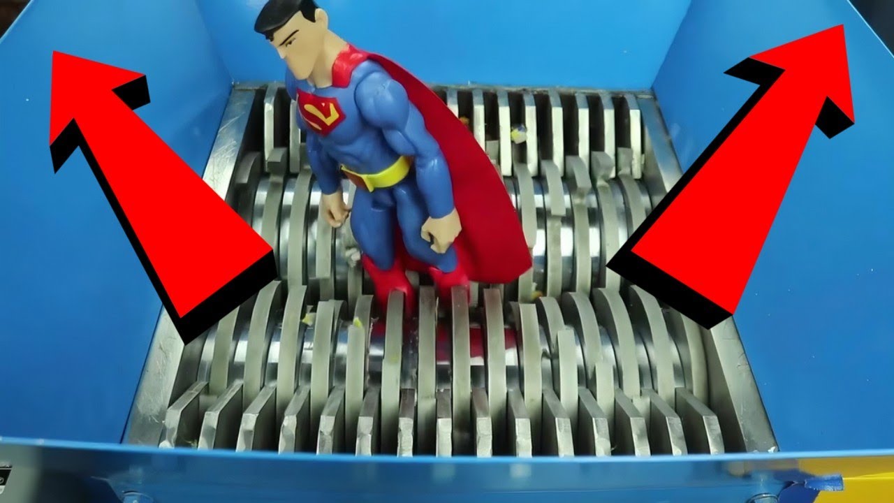 BACKWARDS SHREDDER VS SUPERMAN - YouTube