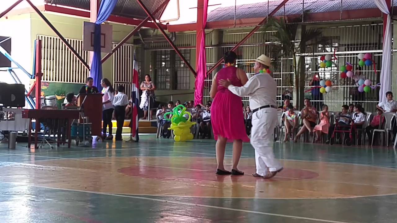 El Manicero baile cubano - Escuela Arturo Torres - YouTube