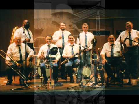 Big Bill Bissonnette, Tuba Fats, George Probert - West End Blues.wmv ...