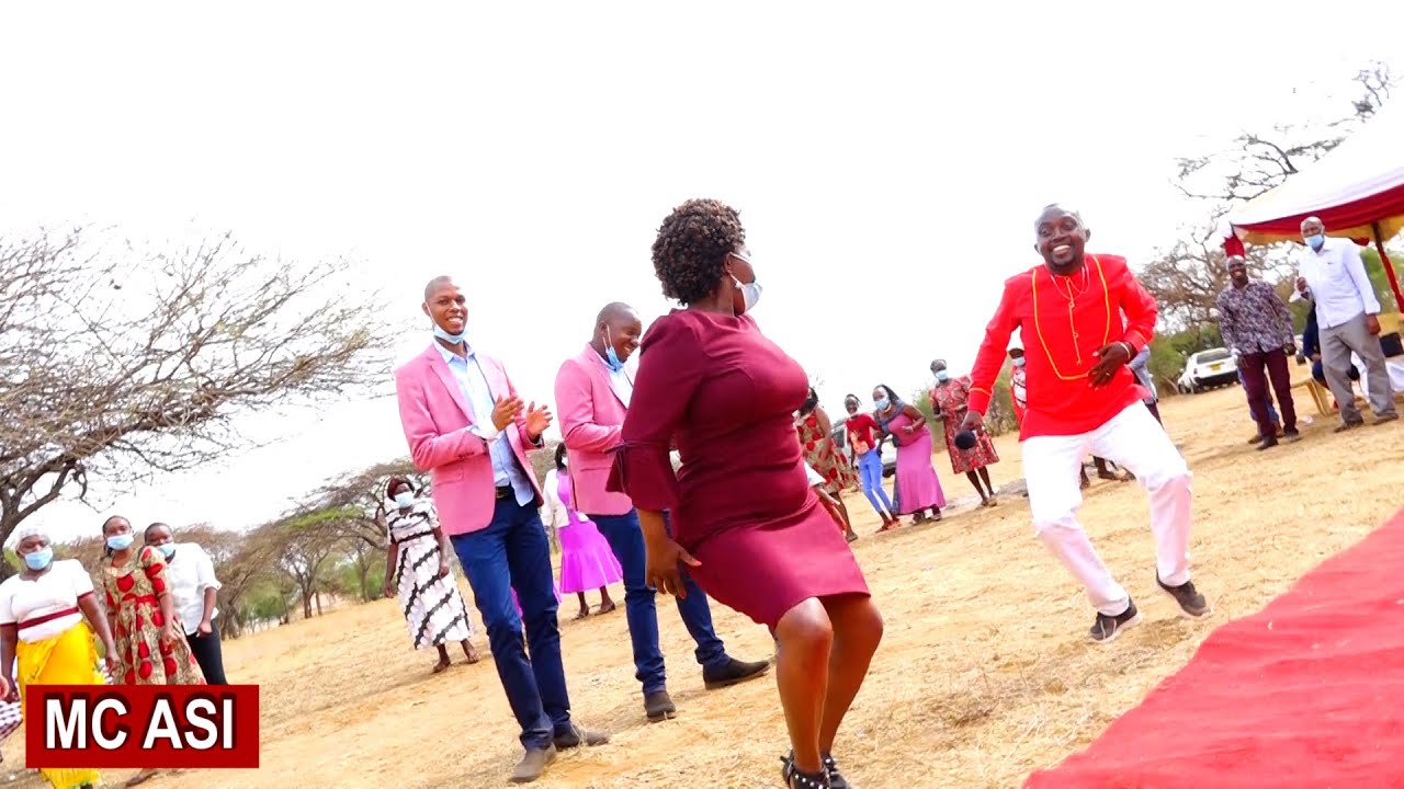 Best Kamba ladies moves with Mc Asi - YouTube
