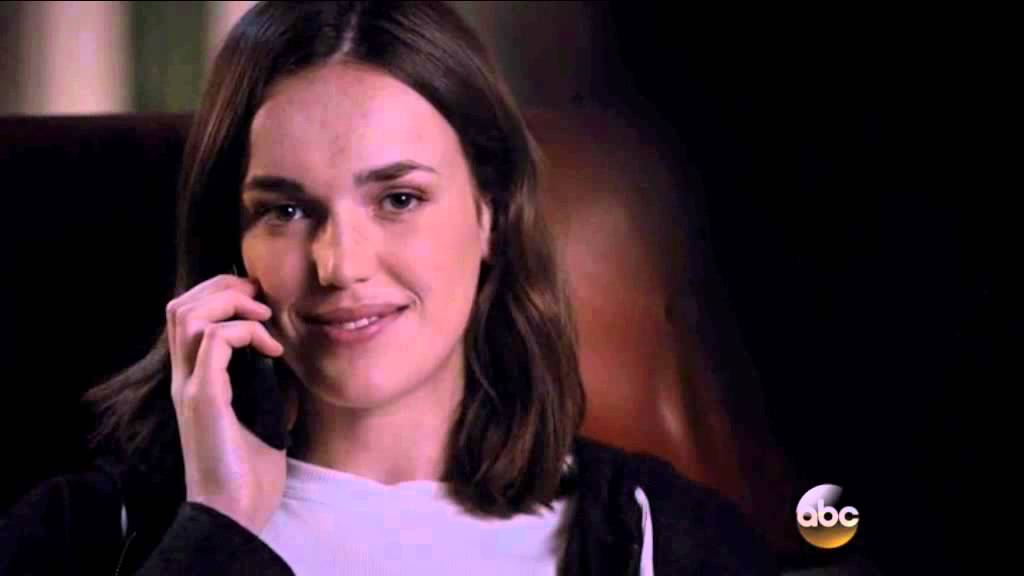 Daisy calls Jemma - YouTube