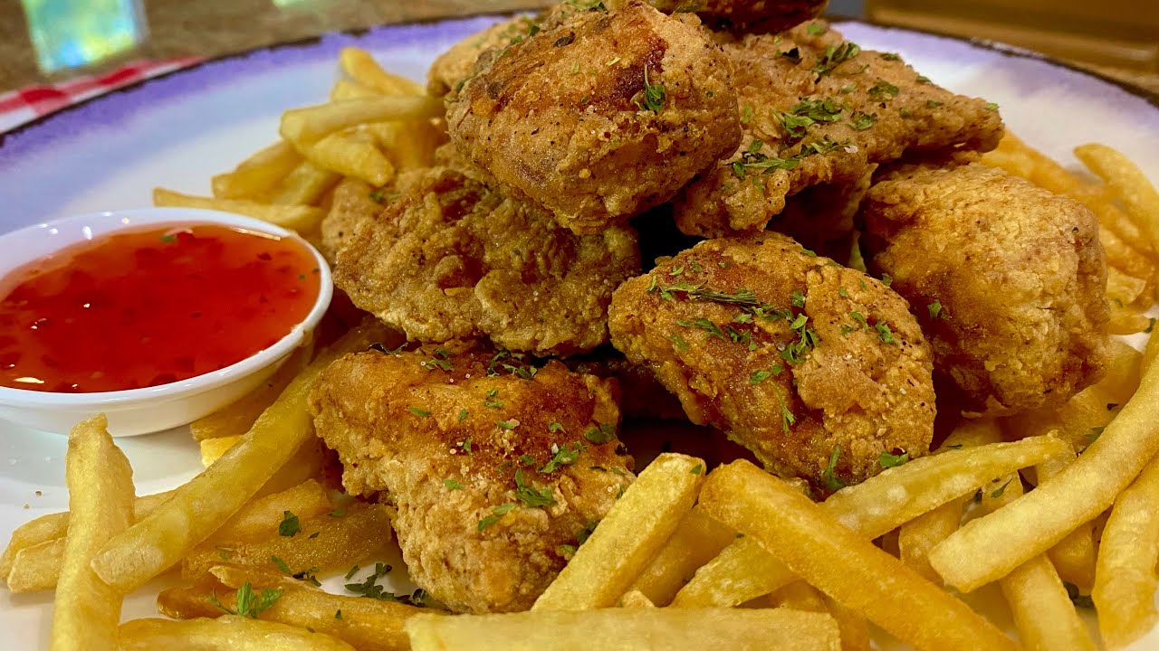 Kids Fish Nuggets / Fish And Chips / Crispy Fish Nuggets And Chips For ...