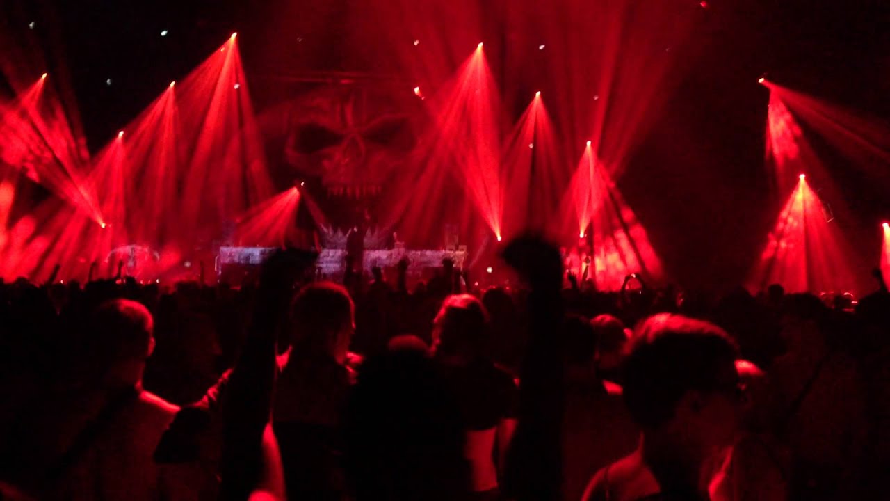 Angerfist Live @ Masters Of Hardcore Sydney 2013 - YouTube