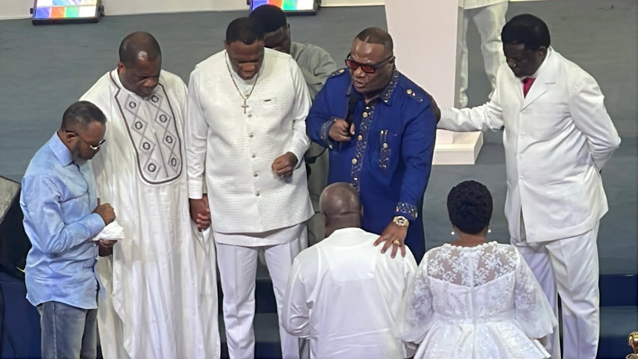 Duncan-Williams POWERFUL Prayer, Word for John Mahama at National ...