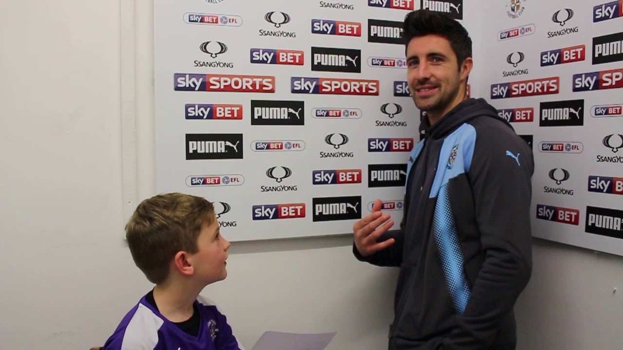 Harry's Lunch Bag winner Dylan interviews Alan Sheehan - YouTube