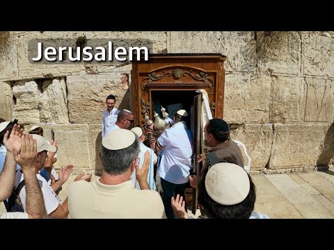 September 24, Jerusalem. The Western Wall and the main sukkah in Israel.