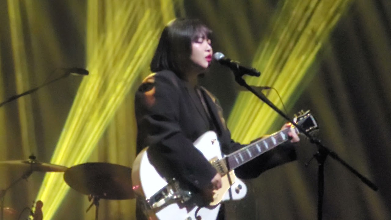 210821 Dosii - 꿈에 @ 블루스퀘어마스터카드홀 ADOY × Dosii - YouTube