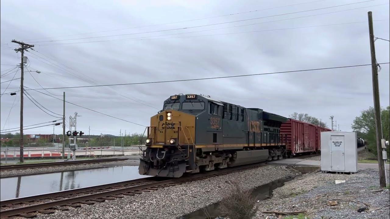 CSX ET44AH 3357 Leads Manifest M512-08 on 4/8/23 - YouTube