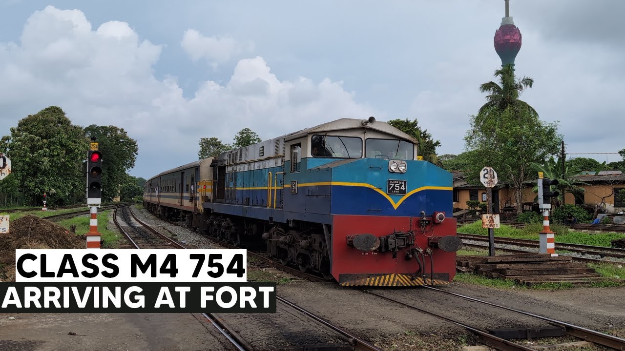 ALCO MLW Class M4 754 arriving at Colombo Fort - YouTube