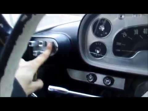 Push-button TorqueFlite drive 1958 Plymouth - YouTube