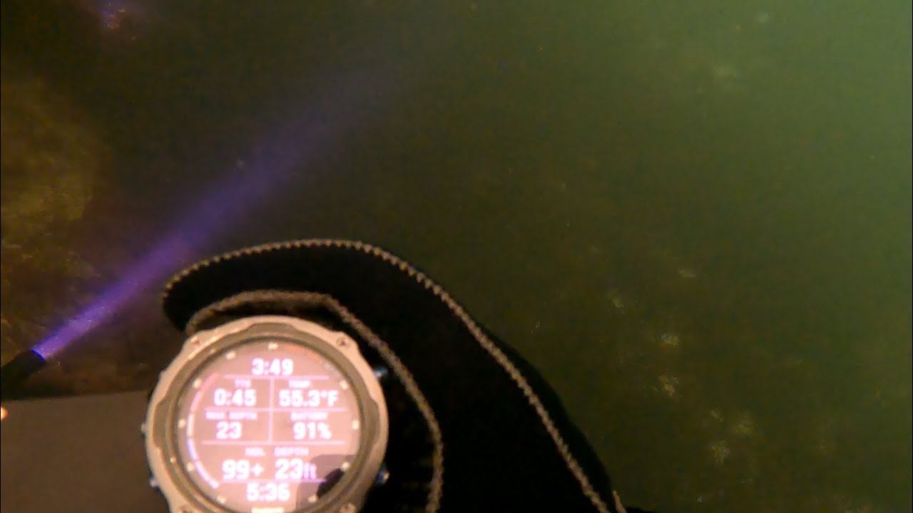 Diving The Pipe At Breakwater In Monterey Part 1 - YouTube