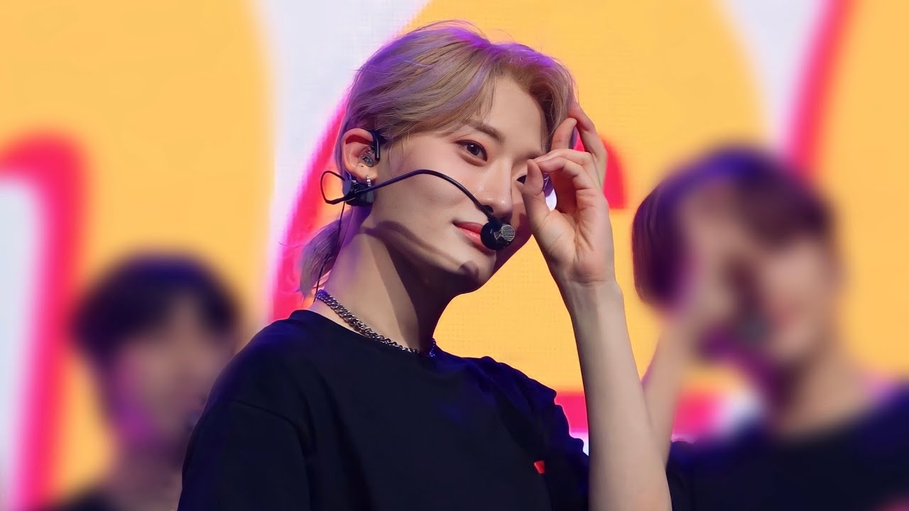 230527-28 angel [stage mix] 온리원오브 유정 직캠 (OnlyOneOf Yoojung focus) - YouTube