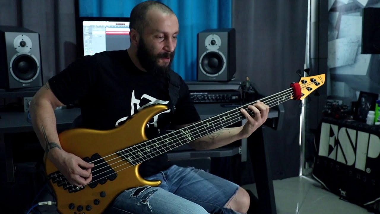 SIRVAN KHOSRAVI "HOBAB" BASS COVER - YouTube