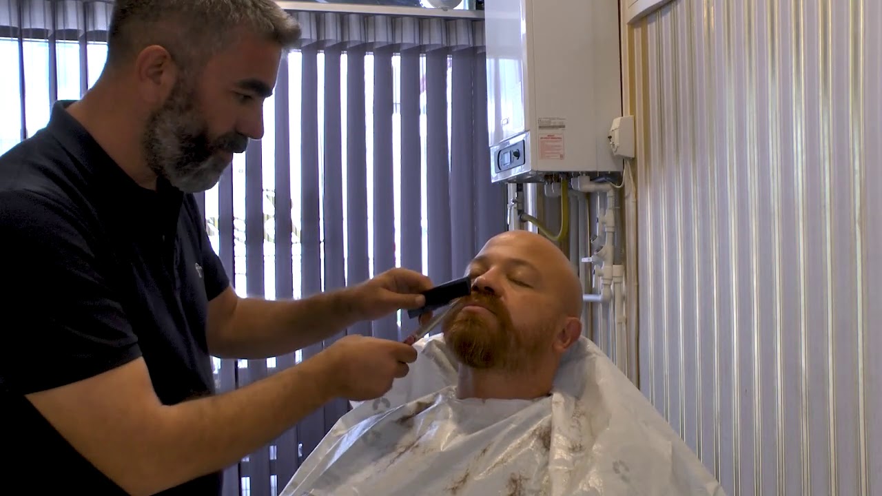 TURKISH BARBER BEARD SHAVE ( National Barber Team Member & Asmr Sounds ...