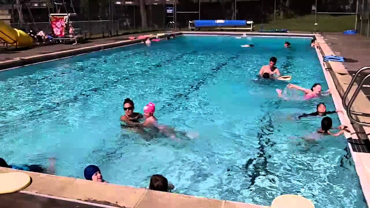 Fun in the sun at THPRD's outdoor pools - YouTube