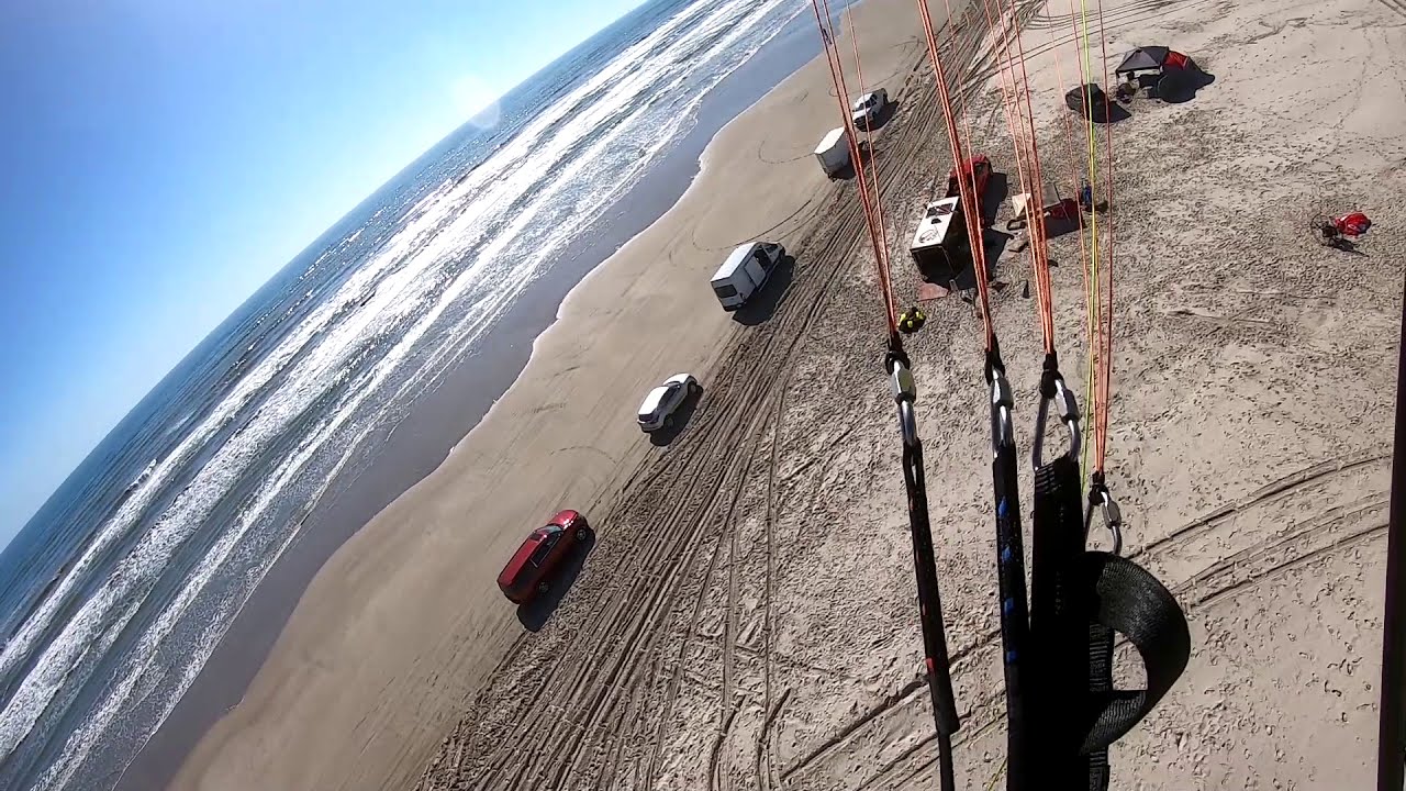 Paramotor Death Spiral Landing!! From 60 mph dive to perfect one foot ...